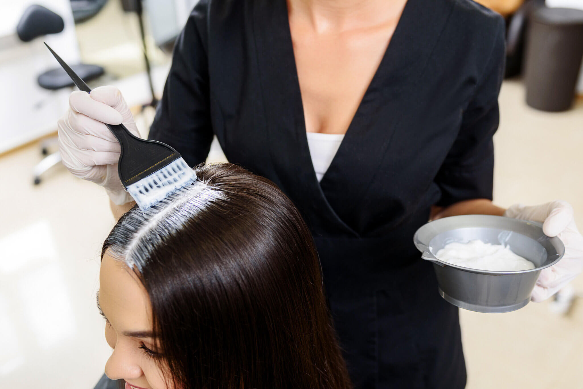 How to Blend the Line of Demarcation in Hair - SALONORY Studio
