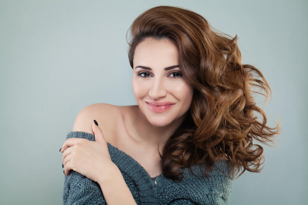How to Grow Thicker Hair for Full, Flowy Locks - SALONORY Studio